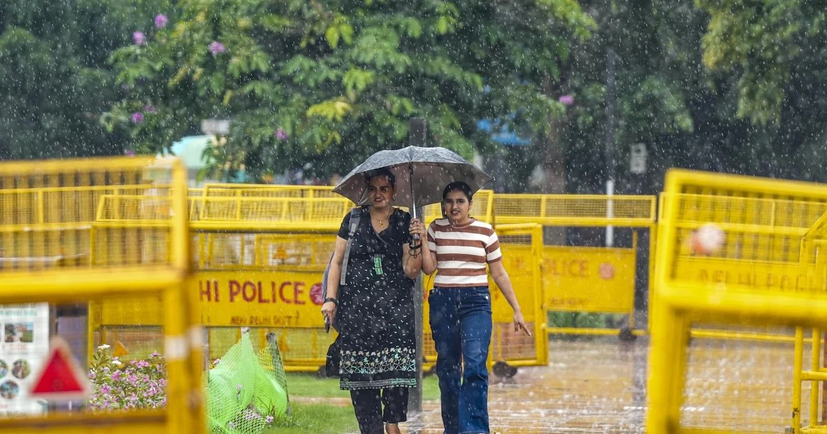 IMD yellow alert for Delhi, rain and thunderstorms likely till Aug 15 | India News - Business ...