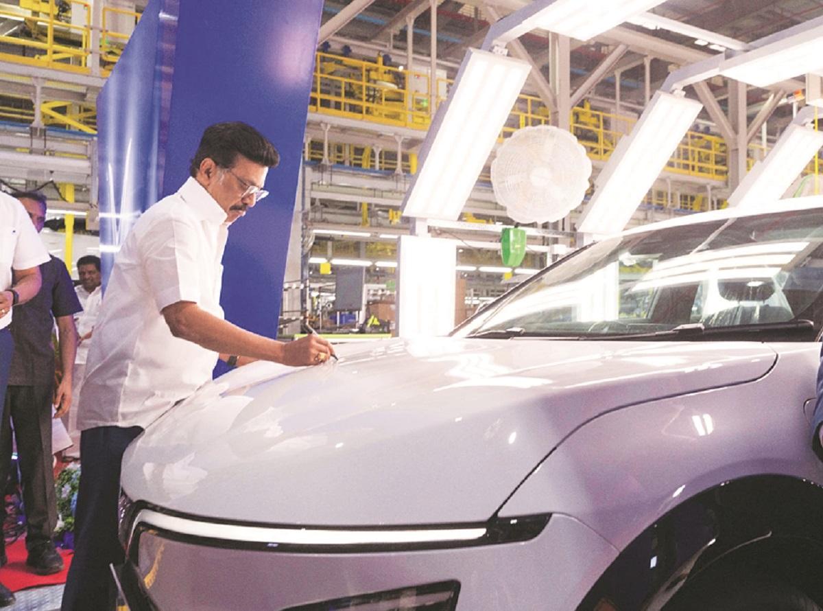 Vietnamese auto major VinFast inaugurates EV assembly unit in ...