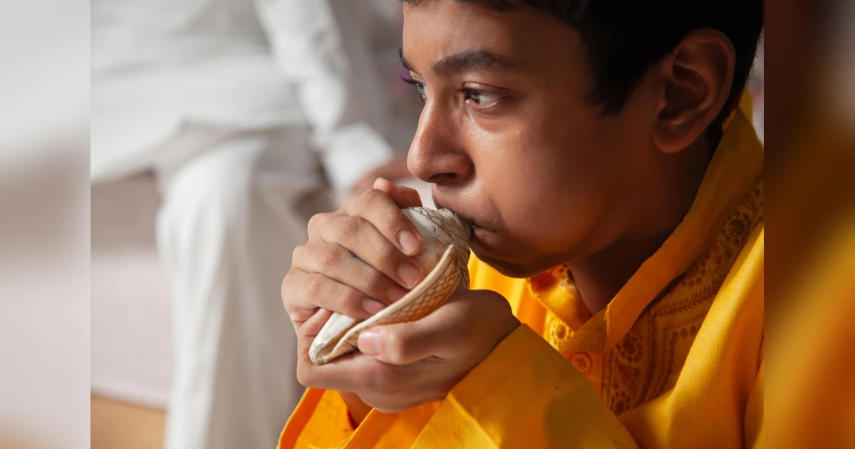 Blowing a conch shell could help manage moderate sleep apnoea, study ...