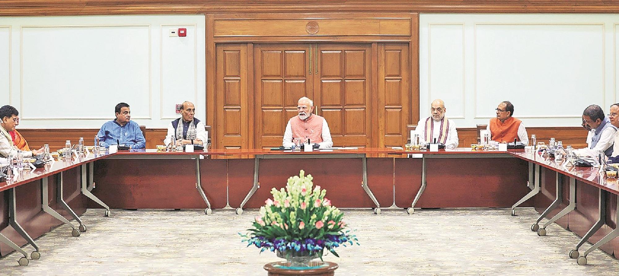 PM Modi chairs top-level meet to discuss roadmap for next-gen reforms ...
