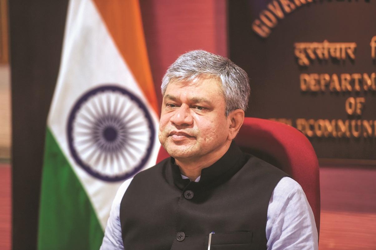 Online gaming Bill puts no liability on gamers: Union Minister Vaishnaw | Economy Interviews ...