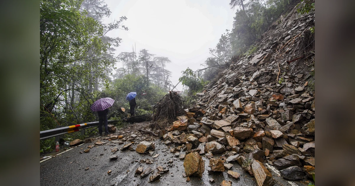 Woman killed in landslide, 4 others feared buried in Himachal's Kullu | India News - Business ...