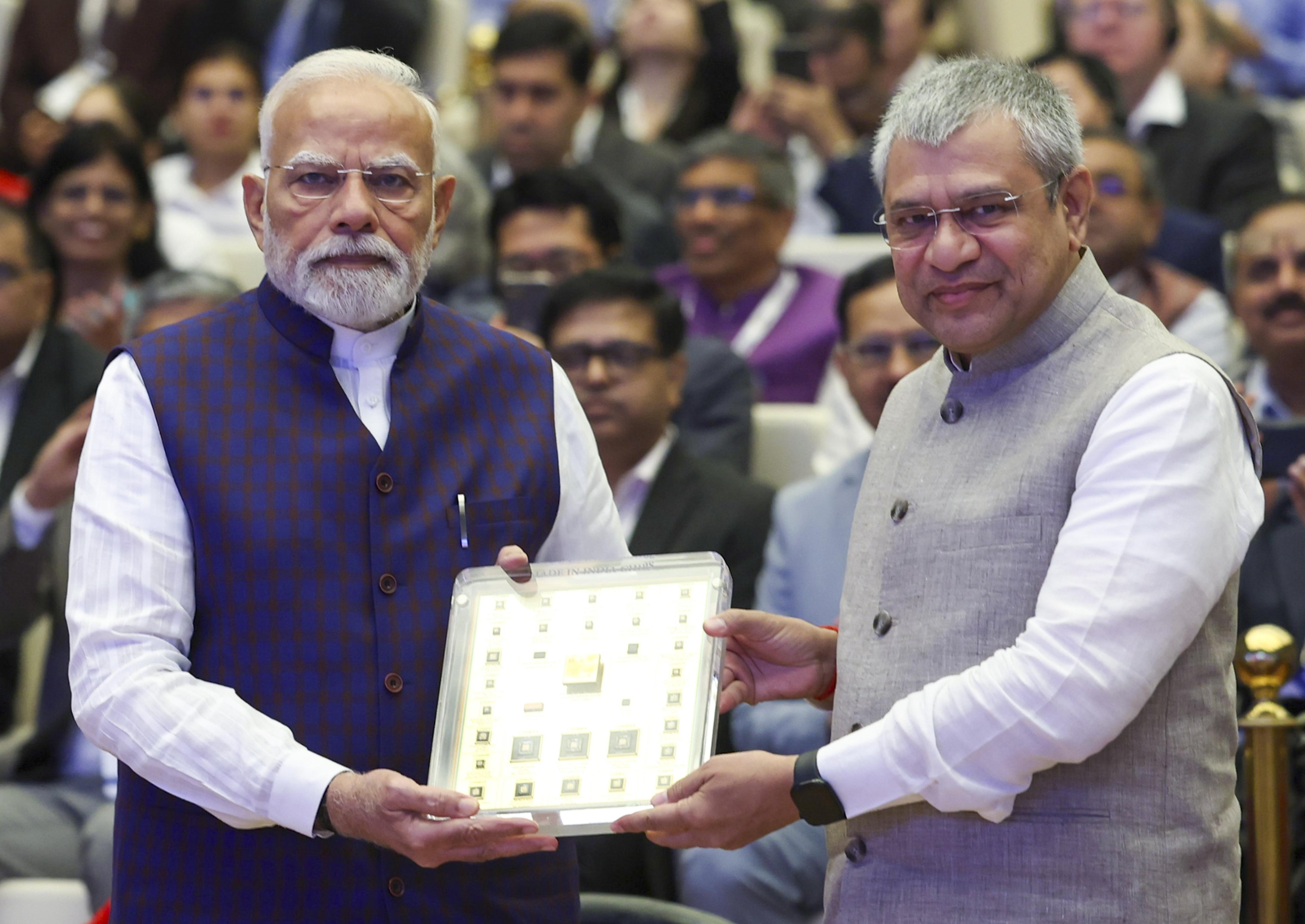 Vikram-3201 Microprocessor: India’s First Indigenous 32-Bit Chip ...