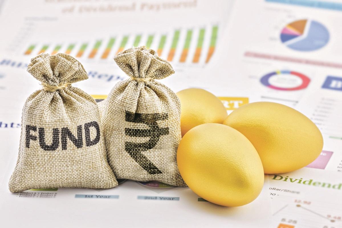 Changing dynamics: Non-bank distributors widen lead in MF commissions ...