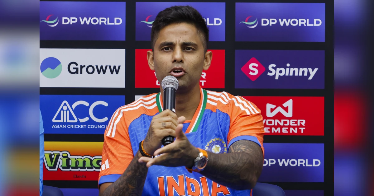 'No handshake': India avoids customary gesture after match | IND vs PAK ...