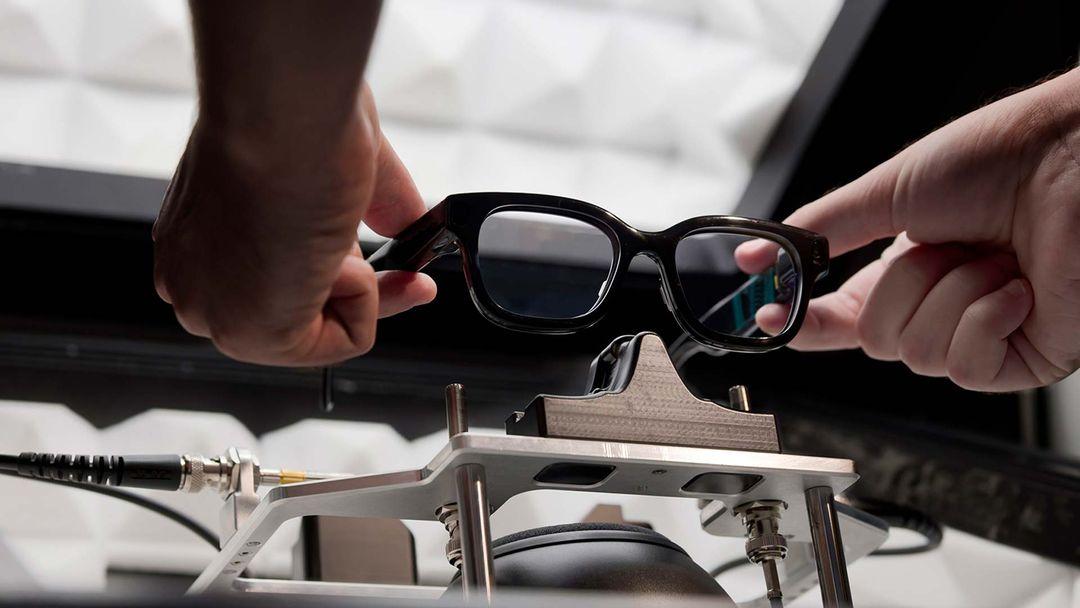 Google previews Android XR glasses prototype in partnership with Magic ...