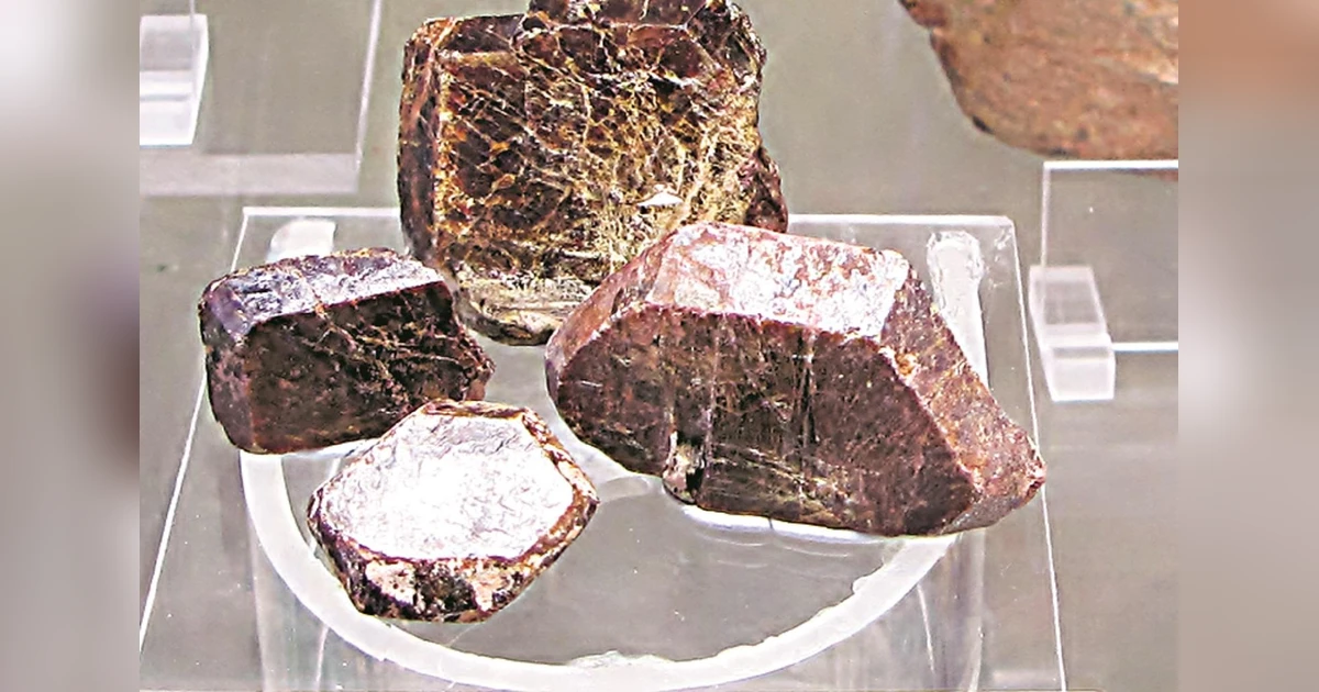 Foreign mining firms assure rare-earth oxide supply under PLI scheme ...