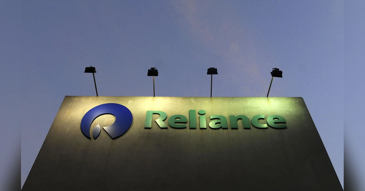 Reliance denies claims of Russian crude shipments to Jamnagar refinery ...