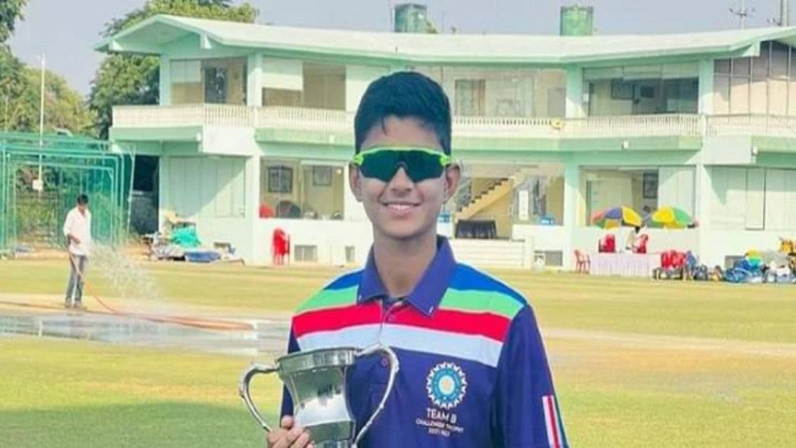 Who is Anushka Sharma? Cricketer bought by Gujarat Giants at WPL ...