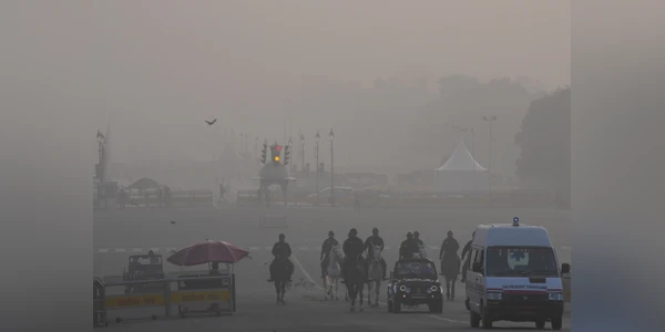 Delhi air quality worsens to 'poor' as IMD issues yellow alert for rain ...