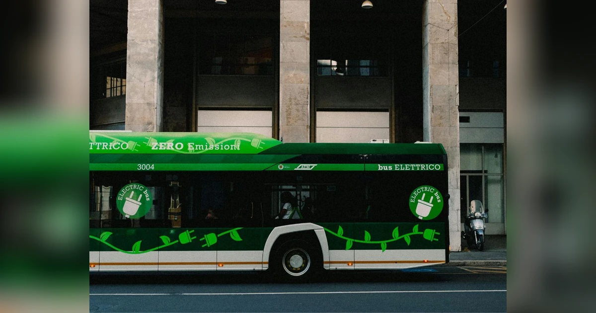 CESL to float ₹9,000-10,000 crore tenders for 6,000 e-buses next week ...