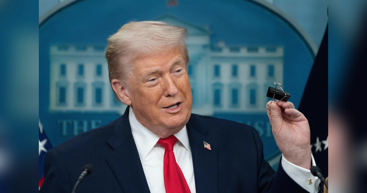 Trump blames Democrats for 'chaos' after Minneapolis shooting sparks ...