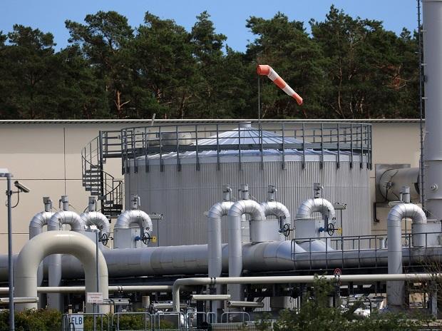 German Expert Panel Proposes 2 Stage Energy Subsidy To Ease High Rates