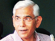Theory of CAG, CVC causing policy paralysis a bogey: Vinod Rai