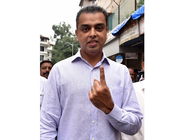 Milind Deora, Ajay Maken trade barbs; Cong asks leaders to introspect ...