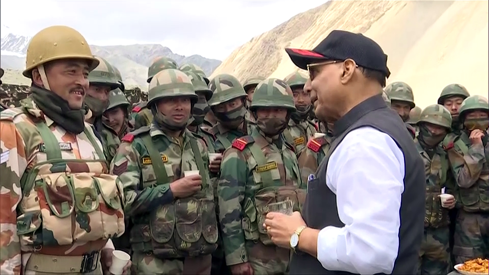 Rajnath reviews LAC situation at Army's Trishakti Corps in Sukna ...