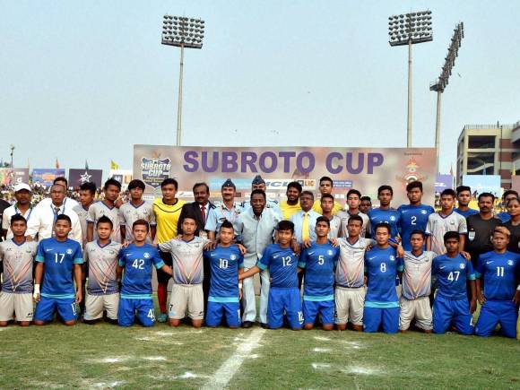 PHOTOS: Pele attends Subroto Cup final in Delhi | Photo Gallery - Business Standard