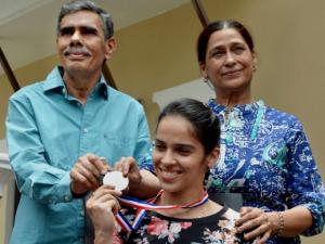 Saina Nehwal wins silver medal in World Badminton Championship | Photo ...