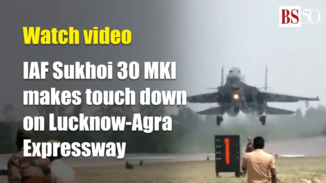 Watch video: IAF Sukhoi 30 MKI makes touch down on Lucknow-Agra Expressway